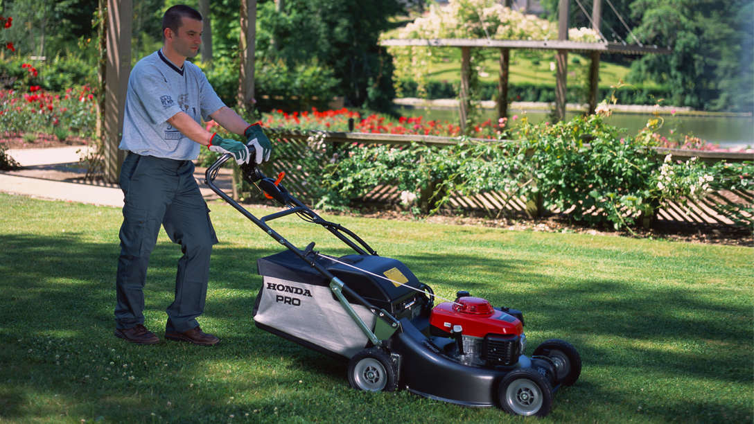 Rasenmäher HRH - Holzknecht Landtechnik • Ötztal / Tirol